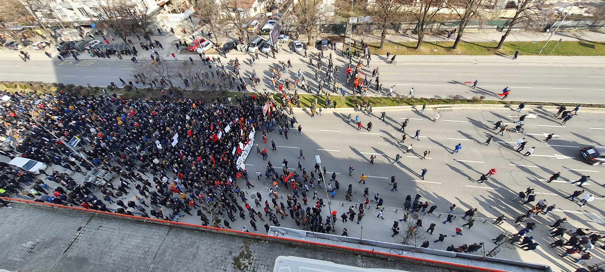 ФОТОГАЛЕРИЈА Почна протестниот марш за „Монструм“ 360 степени