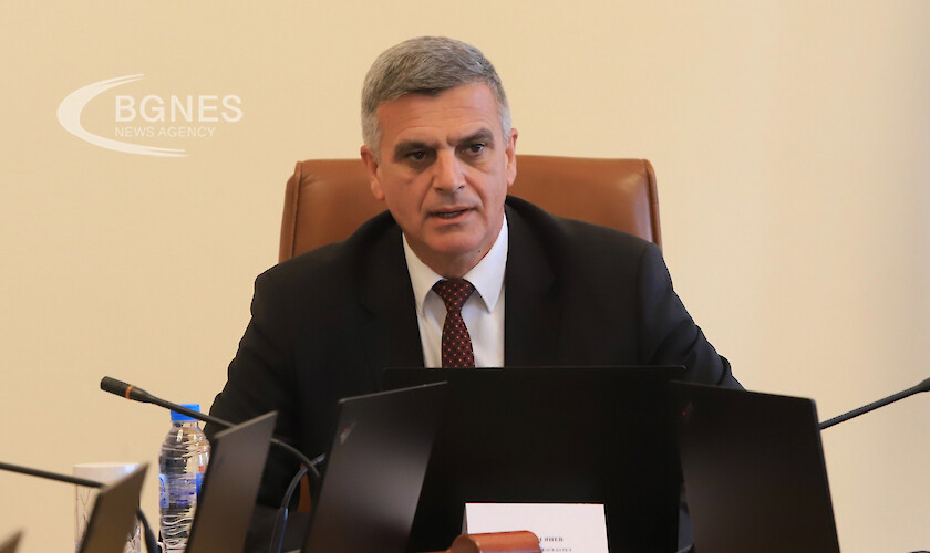 Јанев пред средбата со Заев: Бугарија нема да ја одобри преговарачката ...