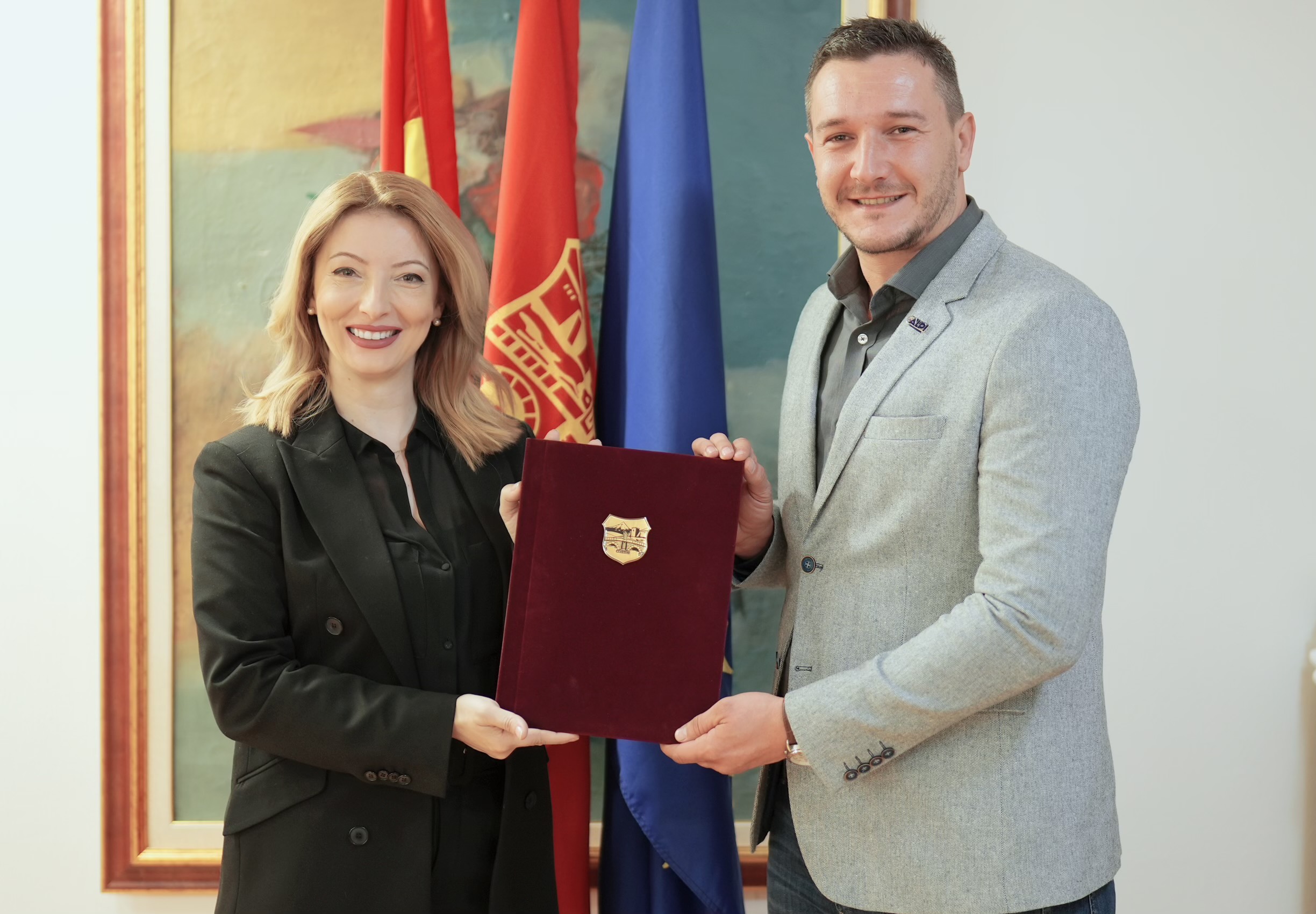 Арсовска го назначи советникот Трајановски од ГРОМ за нов заменик ...