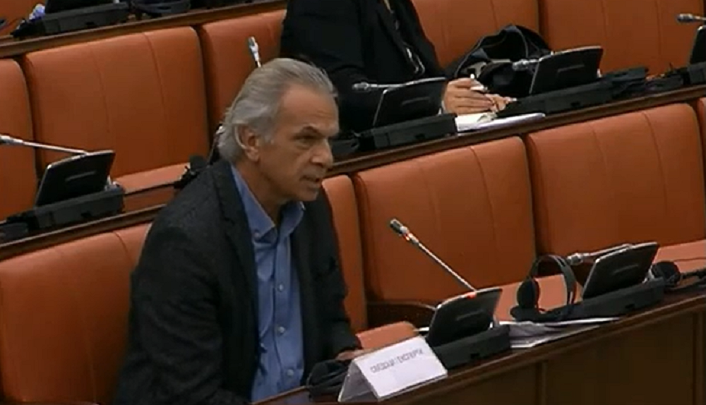 Не знам на кои пациенти им било загрозено правото да примаат биолошка ...