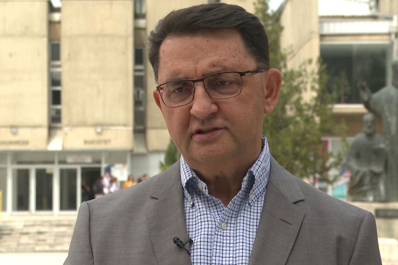 Славески во одбрана на Мицкоски и министрите: За да бидат продуктивни ...