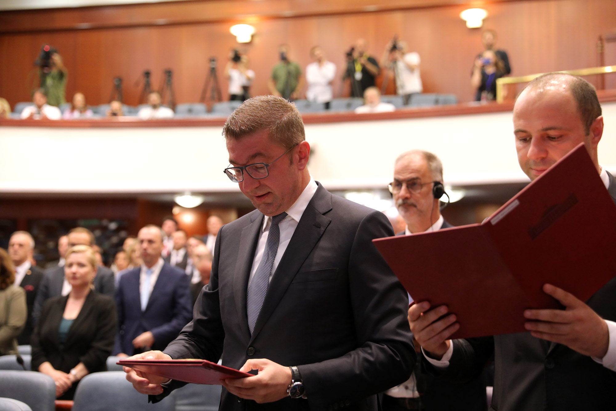 Џафери денеска ќе му ја предаде премиерската функција на Мицкоски 360 степени