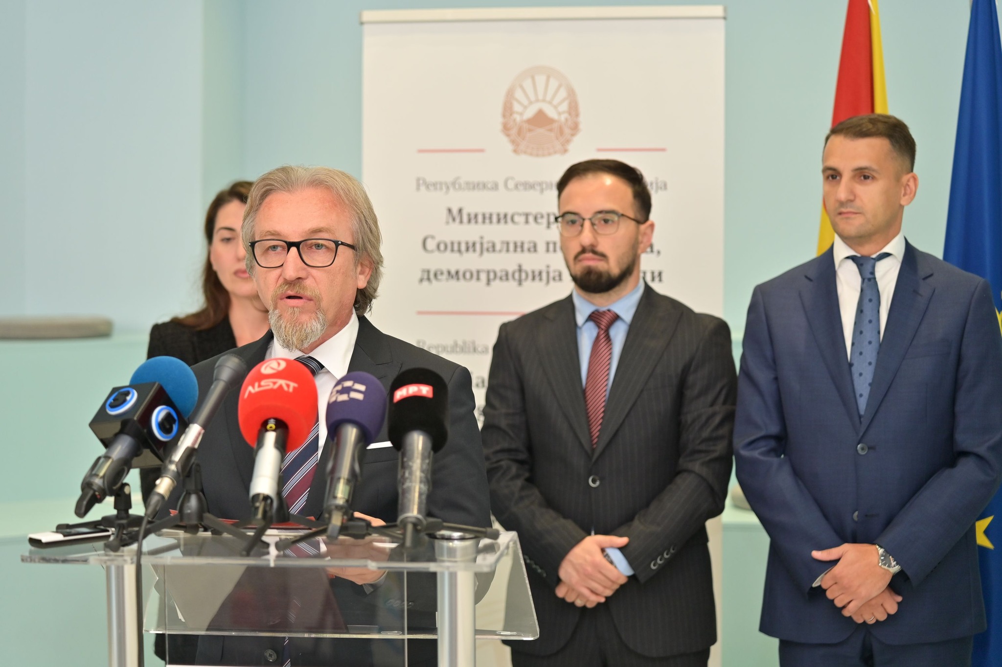 Лимани: Не знам дали и по четири години барањето за излегување на ...