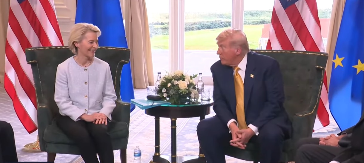 Трамп и фон дер Лајен постигнаа историски трговски договор меѓу САД и ЕУ 360 степени