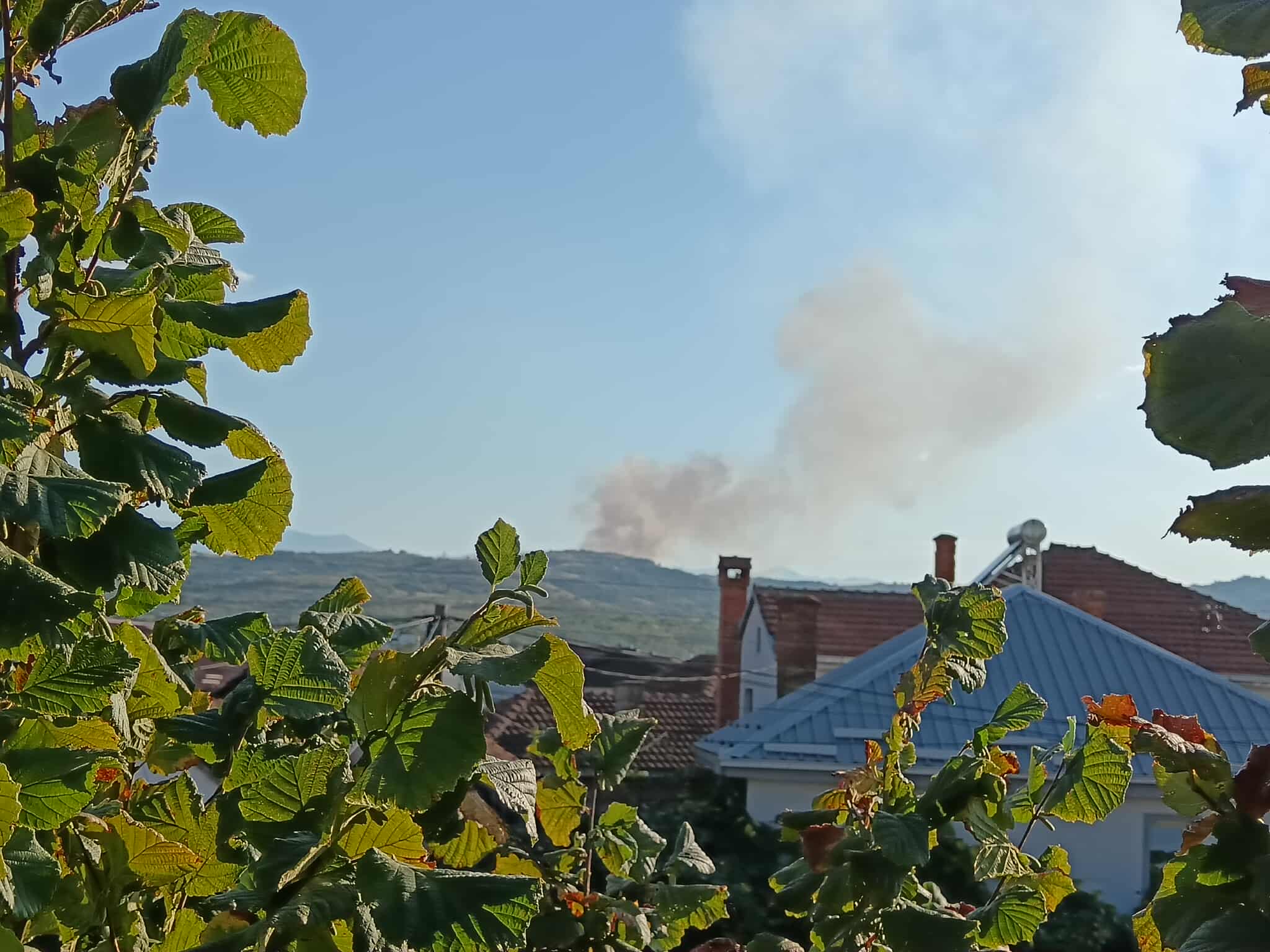 Пожар на депонијата „Дрисла“, Ангелов вели не е алармантен - 360 степени